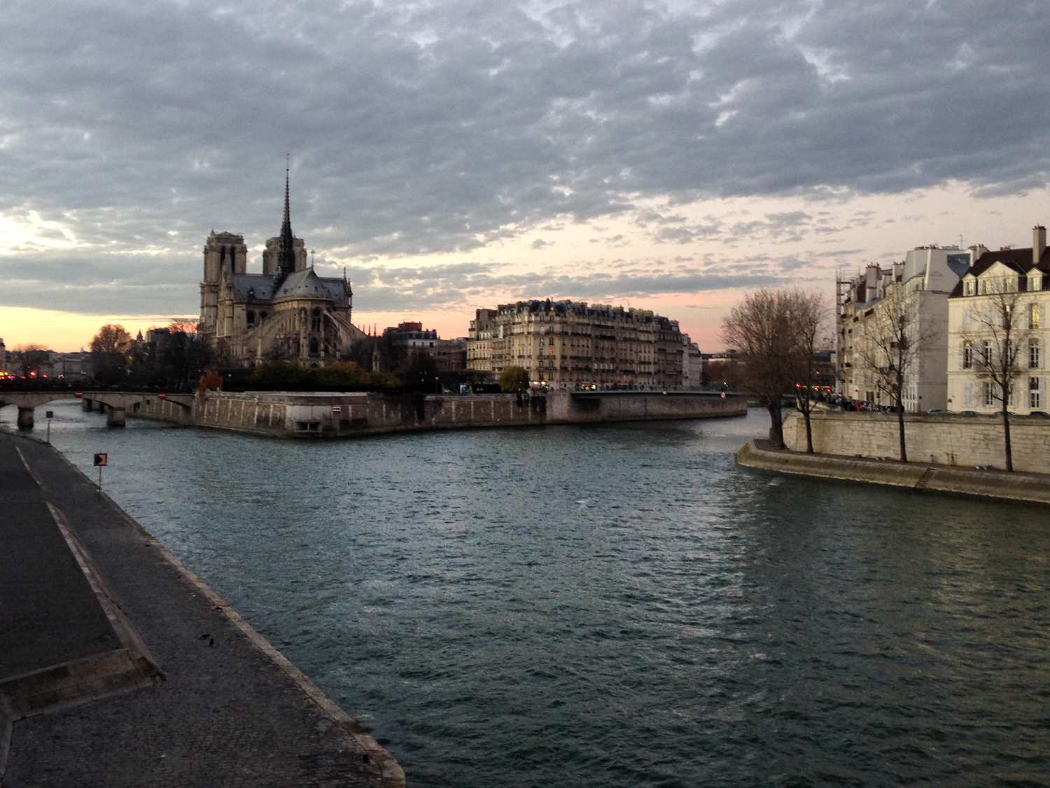 Paris – Rio Sena – Viajento