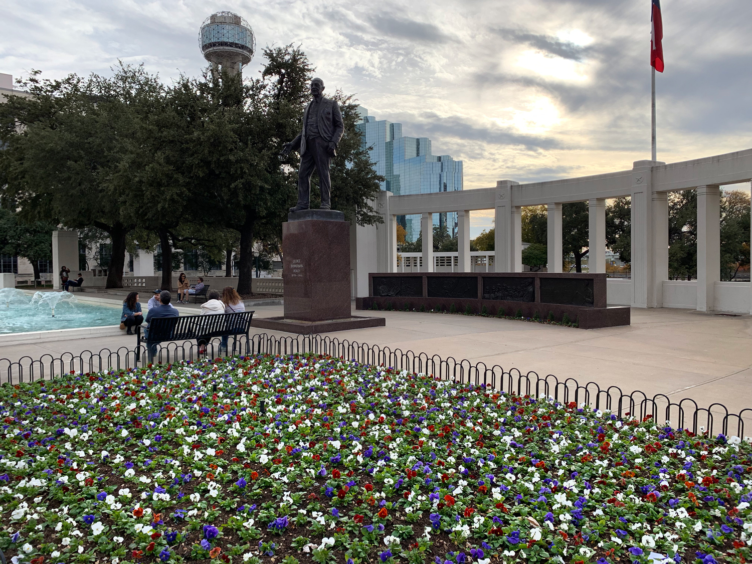 Dallas – Senta que lá vem história – Viajento