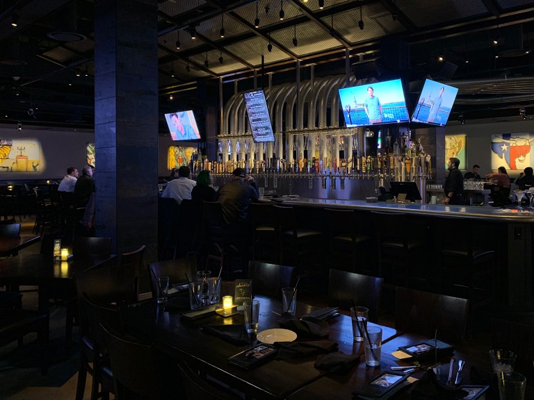 San Antonio – Yard House – Viajento